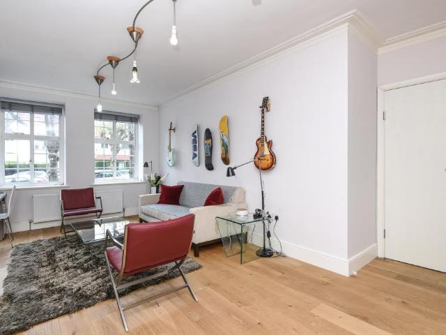 1 bedroom flat for sale