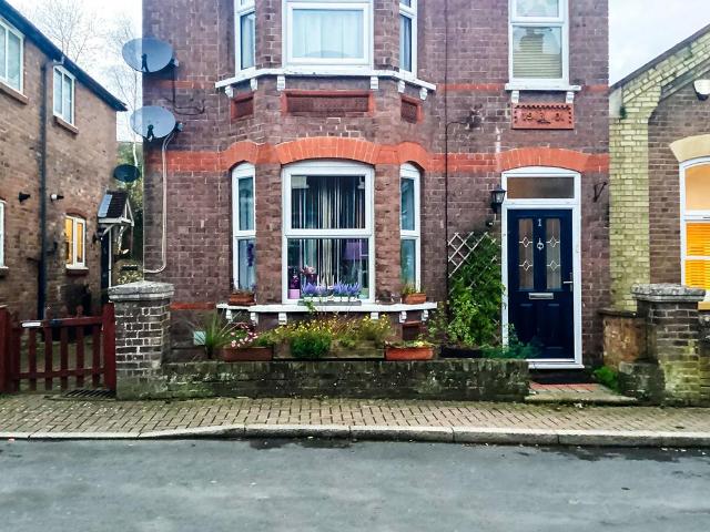 1 bedroom flat for sale