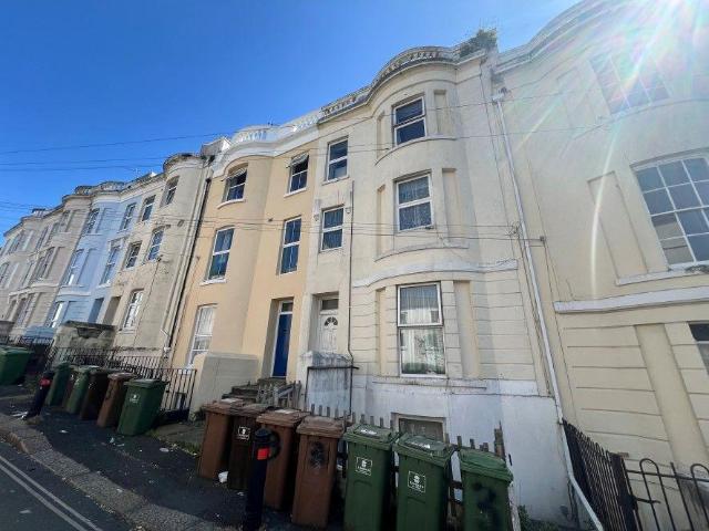 1 bedroom flat for sale