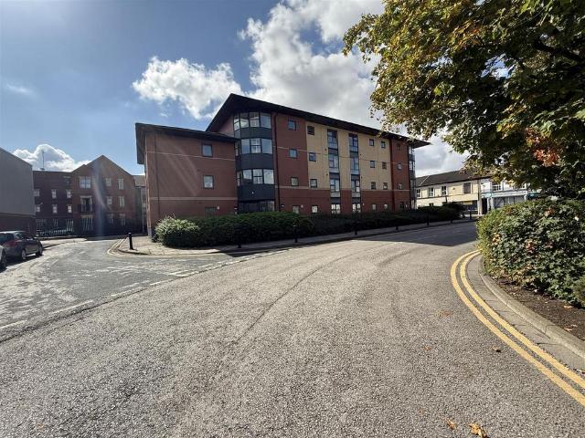 1 bedroom flat for sale