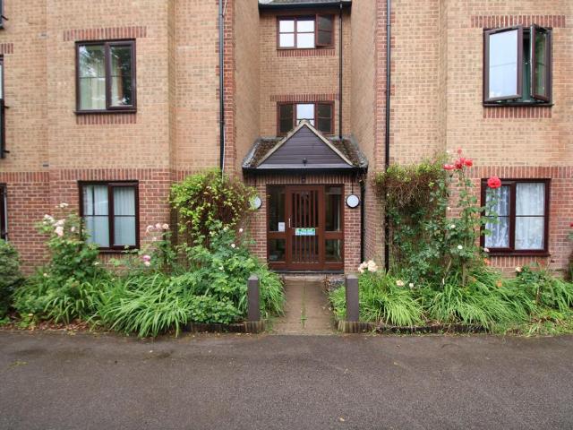 1 bedroom flat for sale