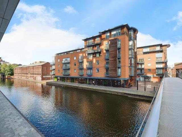 1 bedroom flat for sale