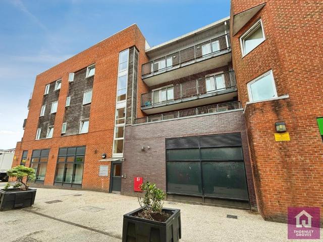 1 bedroom flat for sale