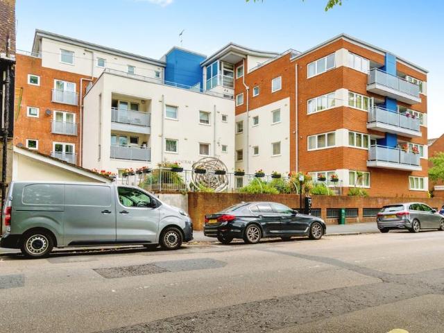 1 bedroom flat for sale