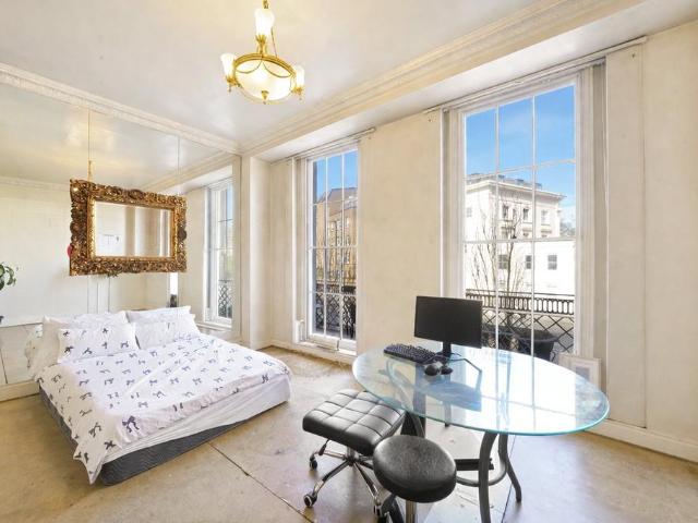 1 bedroom flat for sale