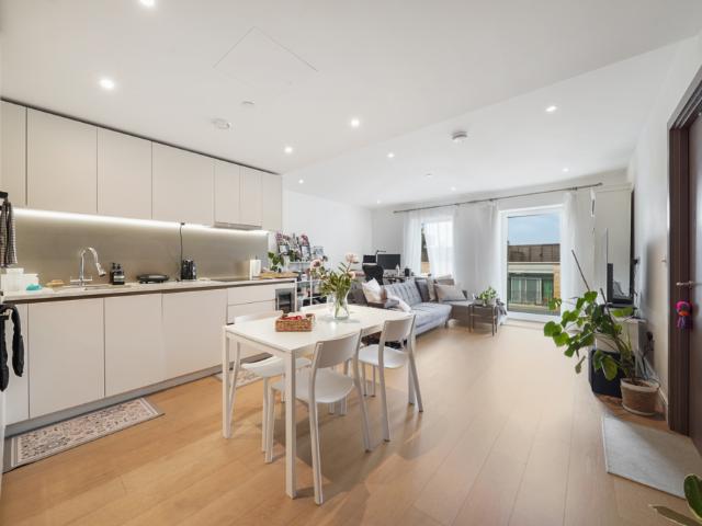 1 bedroom flat for sale