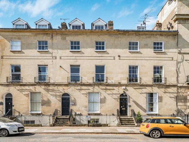 1 bedroom flat for sale
