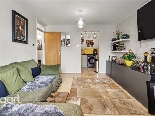 1 bedroom flat for sale