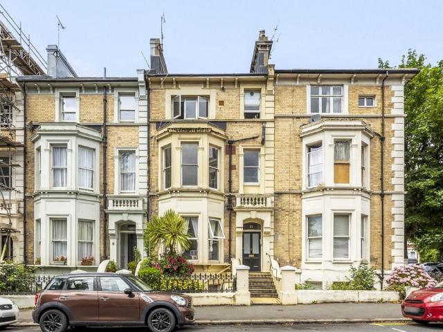 1 bedroom flat for sale