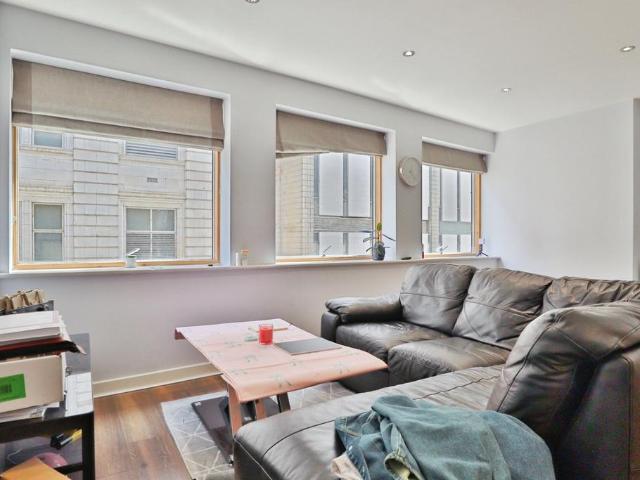 1 bedroom flat for sale