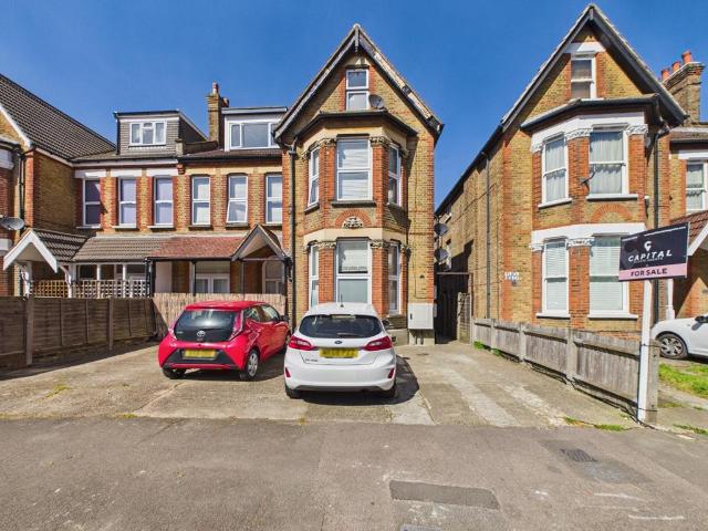 1 bedroom flat for sale