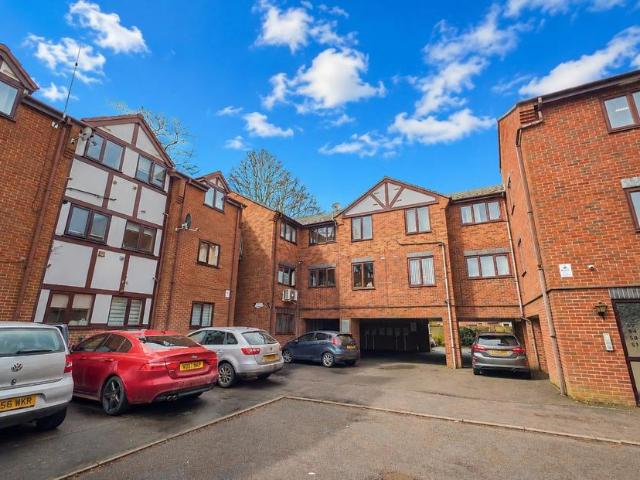 1 bedroom flat for sale