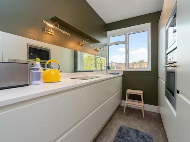 1 bedroom flat for sale