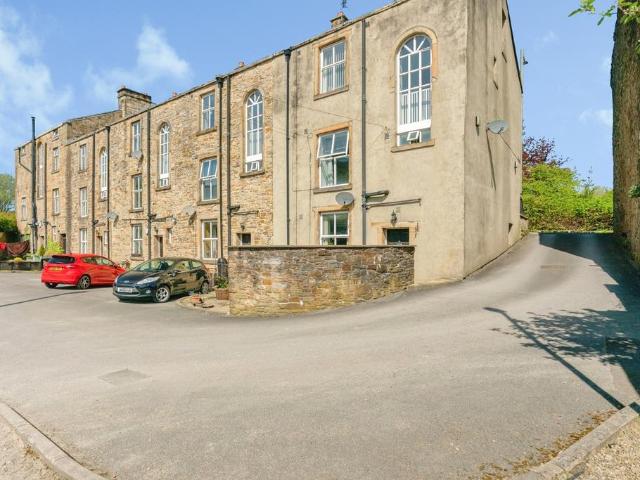 1 bedroom flat for sale