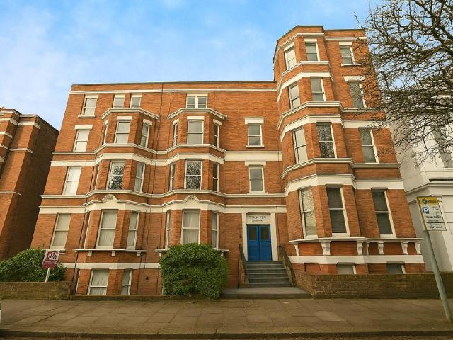 1 bedroom flat for sale