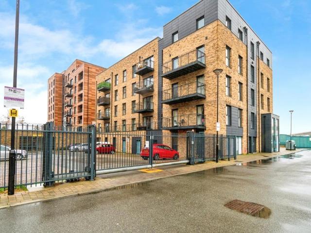 1 bedroom flat for sale
