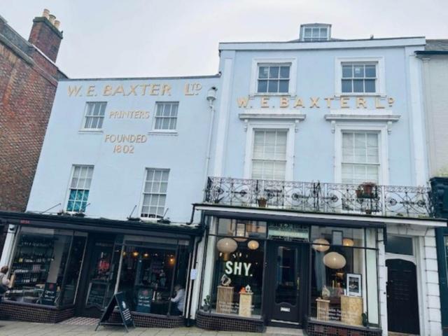 1 bedroom flat for sale