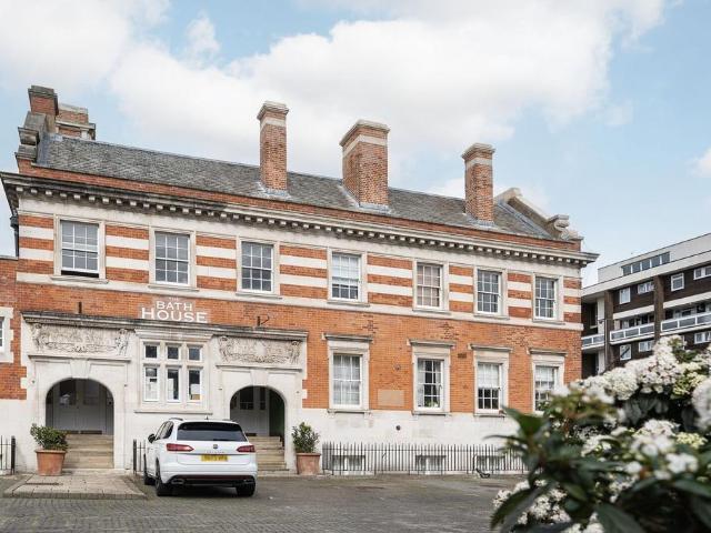 1 bedroom flat for sale