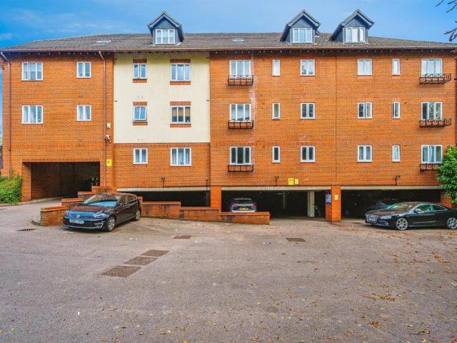 1 bedroom flat for sale