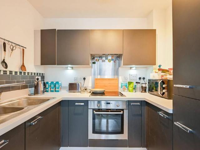 1 bedroom flat for sale