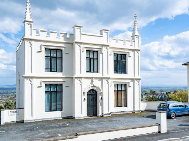1 bedroom flat for sale