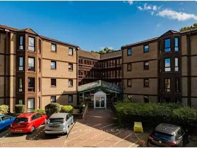 1 bedroom flat for sale, Barnton Park View, Barnton, Edinburgh.