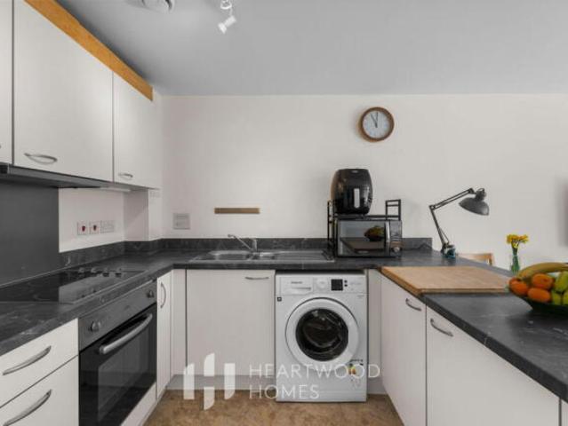 1 bedroom flat for sale in 40% Shared Ownership Whitley Court, Hatfield Road, St. Albans, AL1 3GL, AL1