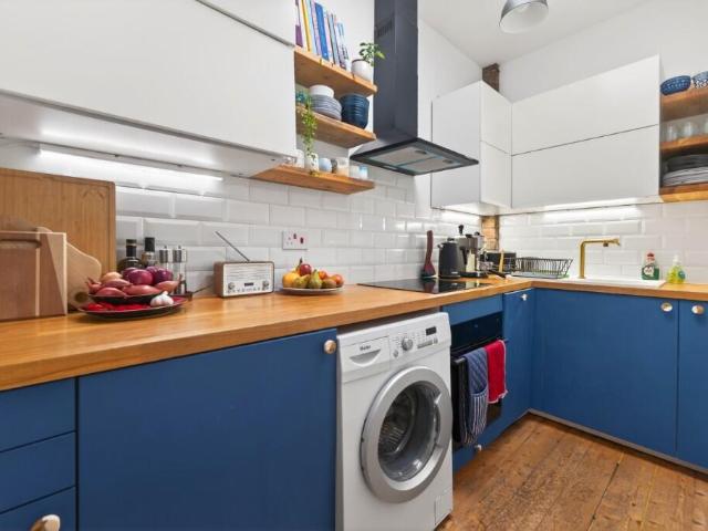 1 bedroom flat for sale in 42/16 Buchanan Street, Leith, Edinburgh, EH6 8F, EH6
