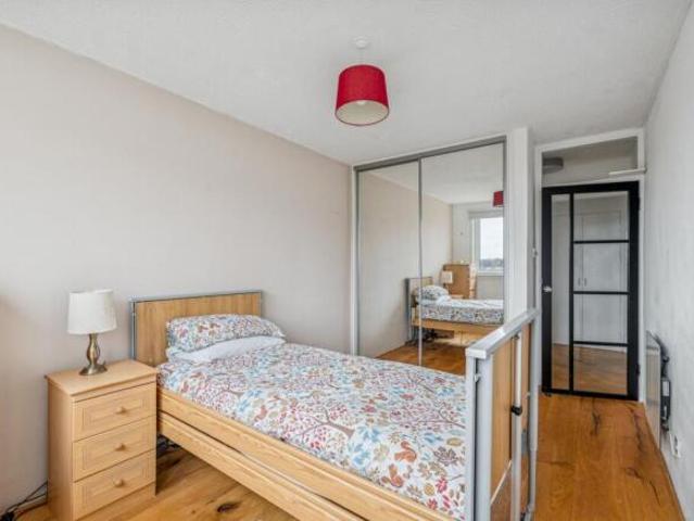 1 bedroom flat for sale in 42 Northland Drive, Scotstoun, G14