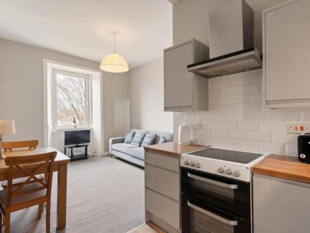 1 bedroom flat for sale in 4/9 Millar Place, Morningside, Edinburgh, EH10 5HJ, EH10