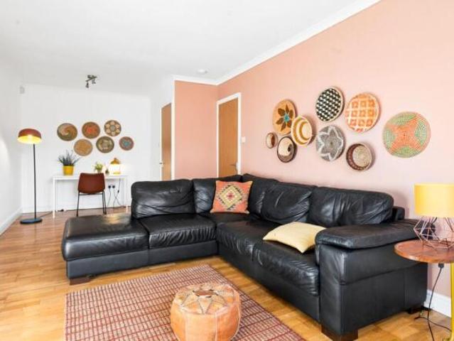 1 bedroom flat for sale in 4 Eldon Court, Partickhill, G11