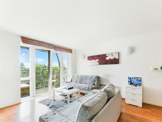 1 Bedroom Flat For Sale In 4 Hutchings Street, London