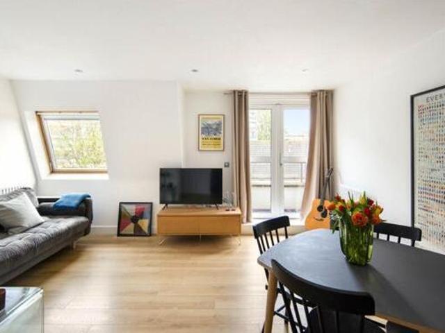 1 Bedroom Flat For Sale In 50 Bradstock Road, London