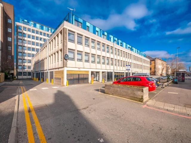 1 bedroom flat for sale in 5/13 Elfin Square, Edinburgh, EH11