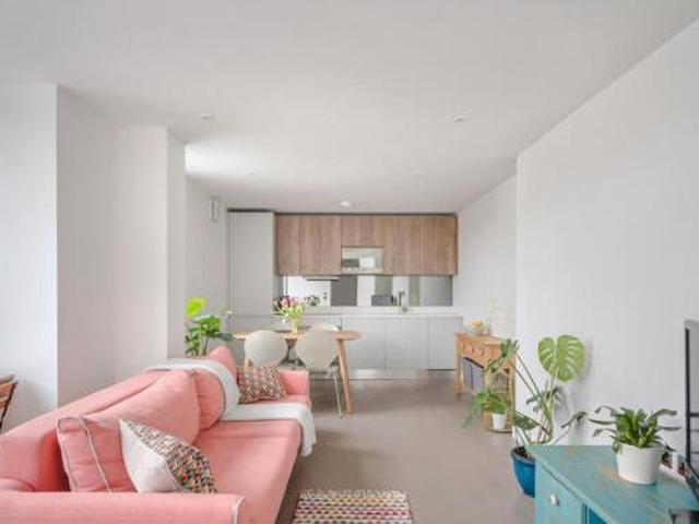 1 Bedroom Flat For Sale In 81 Camp Road, St. Albans