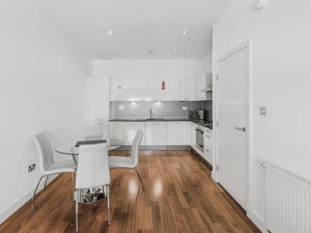 1 bedroom flat for sale in 140 Ingram Street, Merchant City, G1