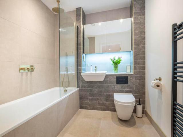 1 bedroom flat for sale in 14 18 Ravensbury Terrace, London, SW18
