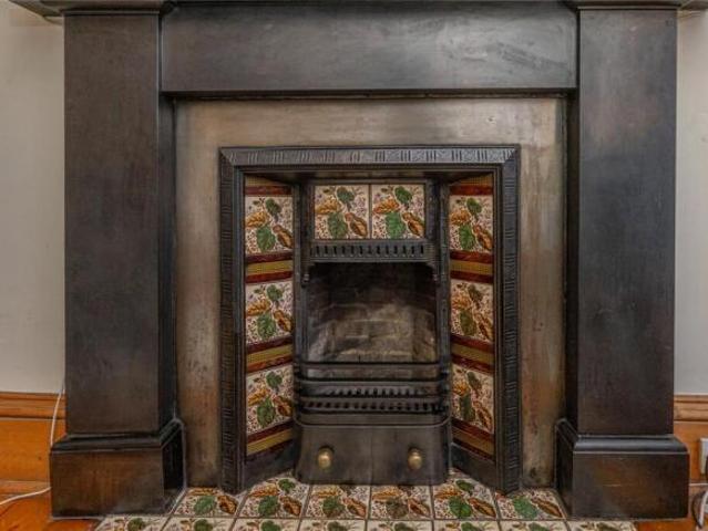 1 bedroom flat for sale in 21/4 Brunton Terrace, Edinburgh, EH7