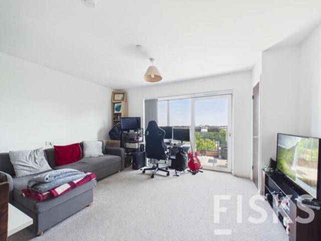 1 bedroom flat for sale in 27 Victoria Avenue, Southend on Sea, SS2