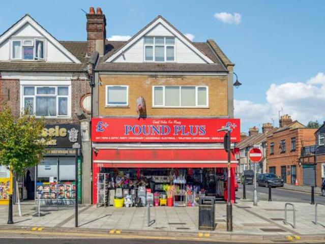 1 bedroom flat for sale in 255 St. Albans Road Watford WD24