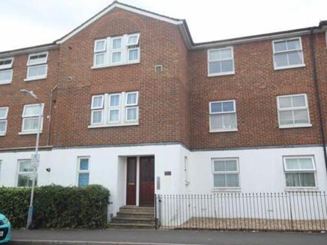 1 Bedroom Flat For Sale In 3 5 Priory Road