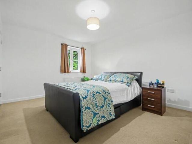 1 bedroom flat for sale in Thornhill Park Road, Thornhill Park, SO18
