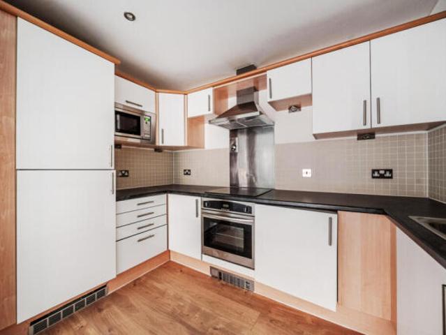 1 bedroom flat for sale in The Bittoms, Kingston Upon Thames, KT1