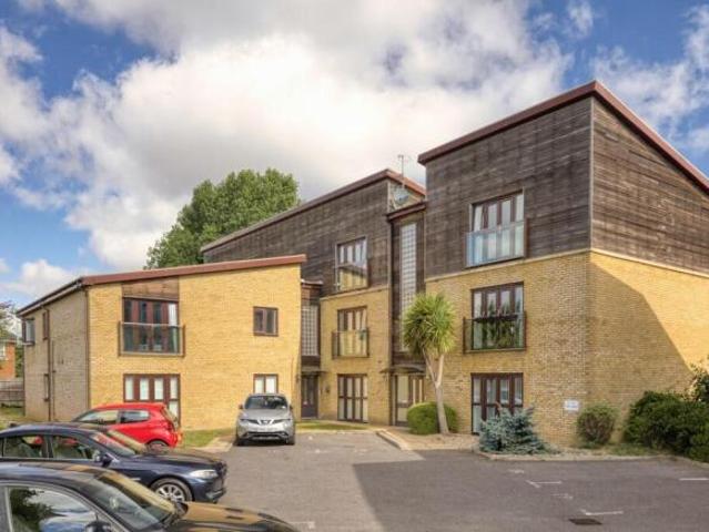 1 bedroom flat for sale in The Edge, High Street, St Lawrence, Ramsgate, Kent, CT11
