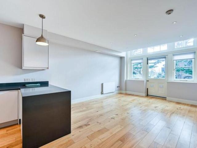 1 bedroom flat for sale in The Old Registry, Kingston, Upon Thames, KT2