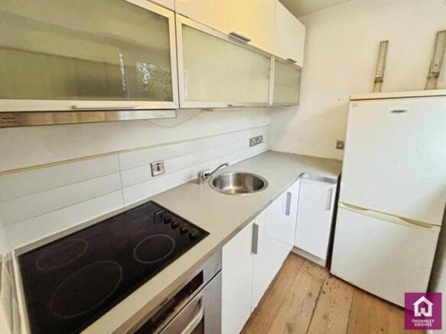 1 bedroom flat for sale in Tintern Avenue, West Didsbury, Greater Manchester, M20