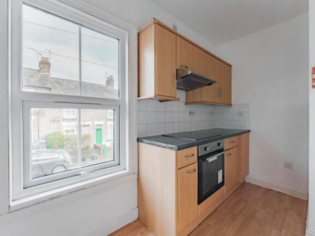 1 bedroom flat for sale in Top and Bottom flats of 1A Winter Road, Norwich, Norfolk NR2 3RR, NR2