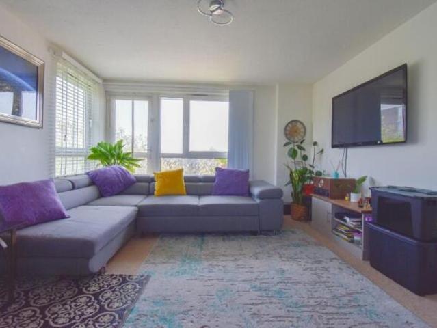 1 bedroom flat for sale in Torridge Rise, Bedford, MK41