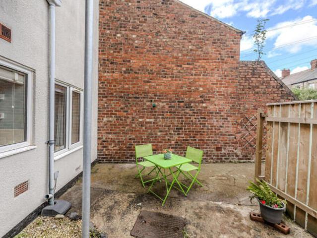 1 bedroom flat for sale in Tosson Terrace, Heaton, Newcastle Upon Tyne, NE6