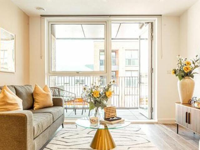 1 Bedroom Flat For Sale In Town Centre, Hatfield